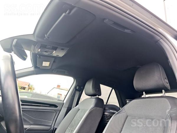 Grey Volkswagen T-Roc 2022 in Liepaja, with an engine capacity of 1.50 L and mileage of 47 thousand km for 24900 €, photo 10 on AUTOMOTO.COM.LV