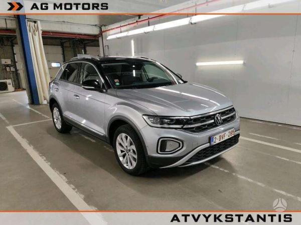 Pelēks Volkswagen T-Roc 2022 Viļņa, ar dzinēja tilpumu 1.50 L un nobraukumu 121 tūkst. km par 19900 €, foto 2 vietnē AUTOMOTO.COM.LV