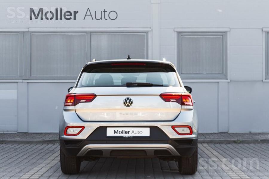 Grey Volkswagen T-Roc 2022 in Ventspils, with an engine capacity of 2.00 L and mileage of 206 thousand km for 15900 €, photo 5 on AUTOMOTO.COM.LV