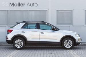 Grey Volkswagen T-Roc 2022 in Ventspils, with an engine capacity of 2.00 L and mileage of 206 thousand km for 15900 €, photo 7 on AUTOMOTO.COM.LV