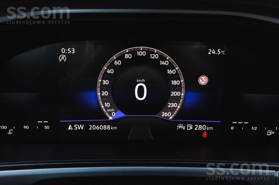 Grey Volkswagen T-Roc 2022 in Ventspils, with an engine capacity of 2.00 L and mileage of 206 thousand km for 15900 €, photo 21 on AUTOMOTO.COM.LV