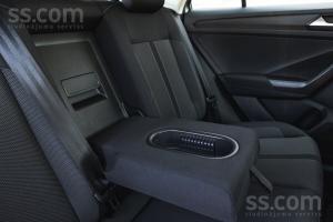 Grey Volkswagen T-Roc 2022 in Ventspils, with an engine capacity of 2.00 L and mileage of 206 thousand km for 15900 €, photo 34 on AUTOMOTO.COM.LV