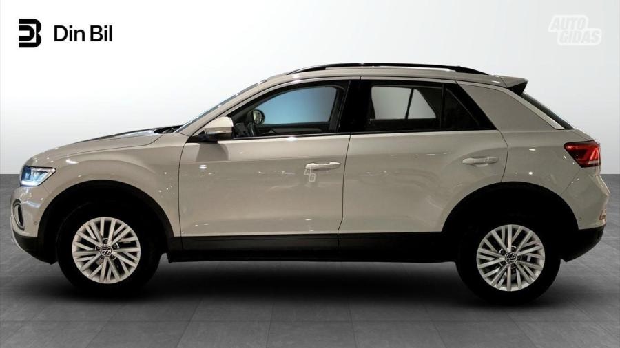 Grey Volkswagen T-Roc 2023 in Kaunas, with an engine capacity of 0.00 L and mileage of 33 thousand km for 23129 €, photo 2 on AUTOMOTO.COM.LV