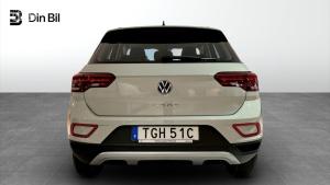 Grey Volkswagen T-Roc 2023 in Kaunas, with an engine capacity of 0.00 L and mileage of 33 thousand km for 23129 €, photo 5 on AUTOMOTO.COM.LV