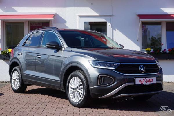 Pelēks Volkswagen T-Roc 2023 Kauņa, ar dzinēja tilpumu 1.00 L un nobraukumu 69 tūkst. km par 24409 €, foto 6 vietnē AUTOMOTO.COM.LV