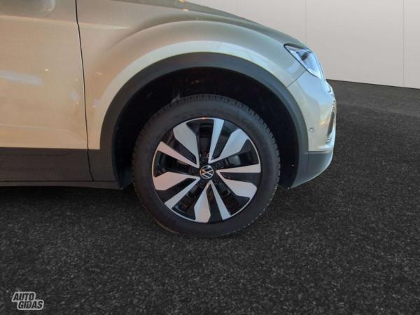 Grey Volkswagen T-Roc 2023 in Kaunas, with an engine capacity of 1.50 L and mileage of 20 thousand km for 29579 €, photo 8 on AUTOMOTO.COM.LV