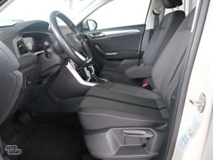 Grey Volkswagen T-Roc 2023 in Kaunas, with an engine capacity of 1.50 L and mileage of 40 thousand km for 25731 €, photo 8 on AUTOMOTO.COM.LV