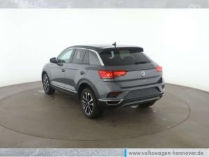 Grey Volkswagen T-Roc 2023 in Kaunas, with an engine capacity of 1.50 L and mileage of 36 thousand km for 29291 €, photo 4 on AUTOMOTO.COM.LV