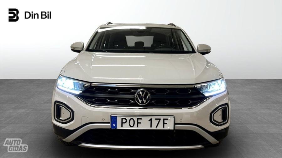 Grey Volkswagen T-Roc 2023 in Kaunas, with an engine capacity of 0.00 L and mileage of 40 thousand km for 27363 €, photo 4 on AUTOMOTO.COM.LV