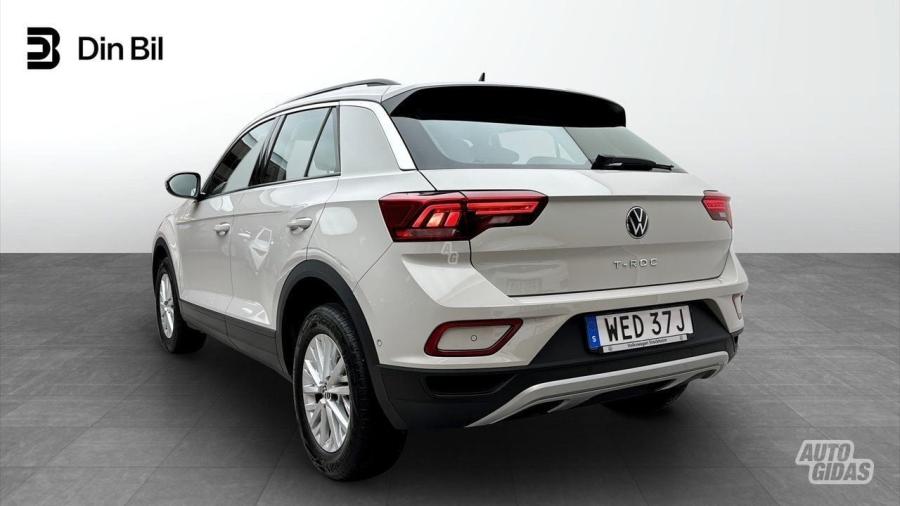 Grey Volkswagen T-Roc 2023 in Kaunas, with an engine capacity of 0.00 L and mileage of 23 thousand km for 30038 €, photo 3 on AUTOMOTO.COM.LV