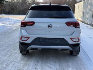 Pelēks Volkswagen T-Roc 2023 Vilkaviškis, ar dzinēja tilpumu 1.50 L un nobraukumu 23 tūkst. km par 21300 €, foto 6 vietnē AUTOMOTO.COM.LV