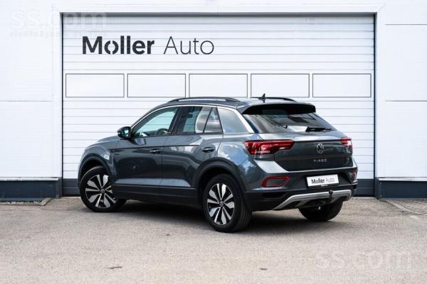 Grey Volkswagen T-Roc 2023 in Riga, with an engine capacity of 1.50 L and mileage of 143 thousand km for 19950 €, photo 3 on AUTOMOTO.COM.LV