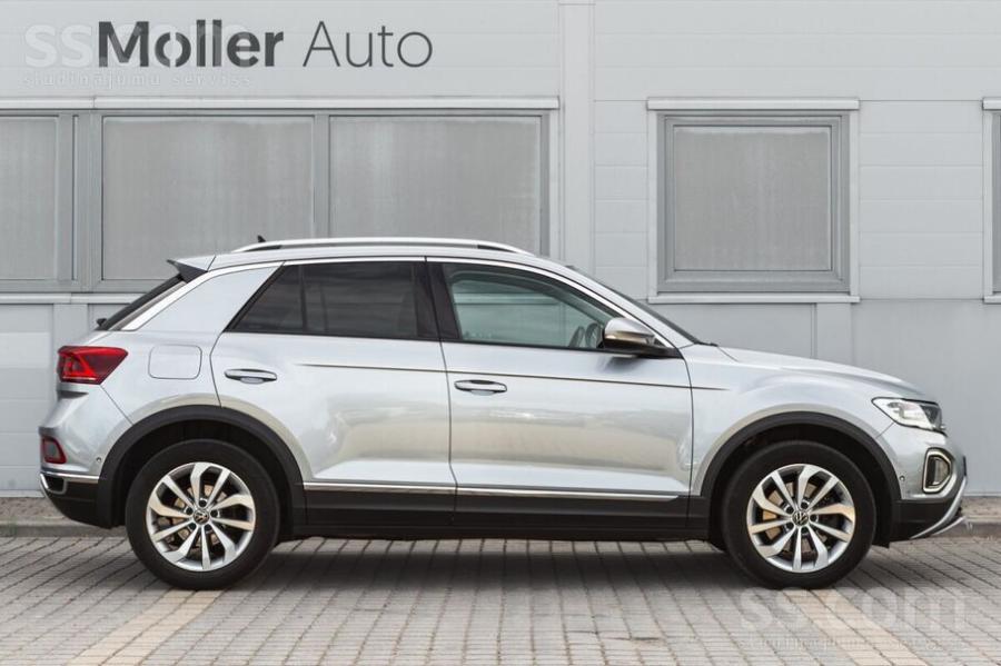Grey Volkswagen T-Roc 2023 in Ventspils, with an engine capacity of 2.00 L and mileage of 107 thousand km for 26150 €, photo 7 on AUTOMOTO.COM.LV