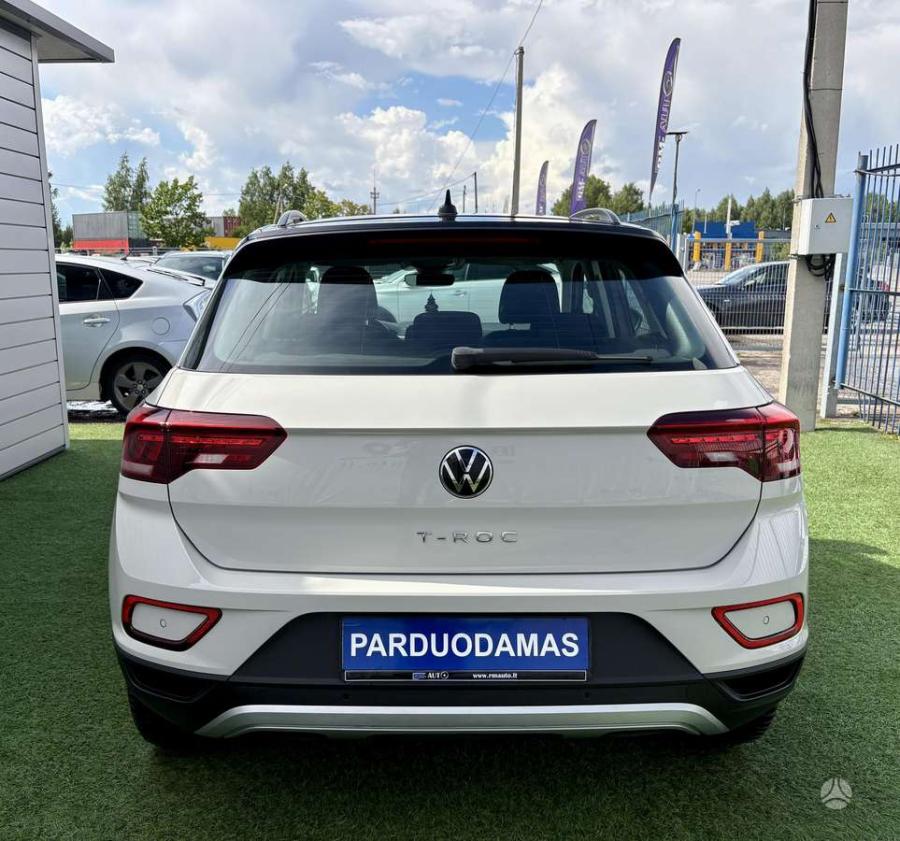 Pelēks Volkswagen T-Roc 2023 Panevēža, ar dzinēja tilpumu 1.97 L un nobraukumu 226 tūkst. km par 16300 €, foto 11 vietnē AUTOMOTO.COM.LV