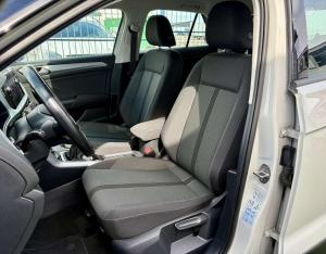 Pelēks Volkswagen T-Roc 2023 Panevēža, ar dzinēja tilpumu 1.97 L un nobraukumu 226 tūkst. km par 16300 €, foto 18 vietnē AUTOMOTO.COM.LV
