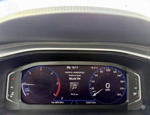 Pelēks Volkswagen T-Roc 2023 Panevēža, ar dzinēja tilpumu 1.97 L un nobraukumu 226 tūkst. km par 16300 €, foto 27 vietnē AUTOMOTO.COM.LV