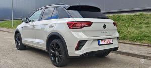 Grey Volkswagen T-Roc 2023 in Vilnius, with an engine capacity of 1.50 L and mileage of 200 thousand km for 19600 €, photo 5 on AUTOMOTO.COM.LV