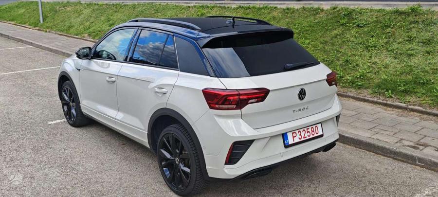 Grey Volkswagen T-Roc 2023 in Vilnius, with an engine capacity of 1.50 L and mileage of 200 thousand km for 19600 €, photo 6 on AUTOMOTO.COM.LV