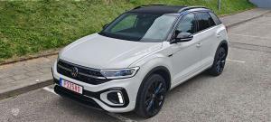 Grey Volkswagen T-Roc 2023 in Vilnius, with an engine capacity of 1.50 L and mileage of 200 thousand km for 19600 €, photo 7 on AUTOMOTO.COM.LV
