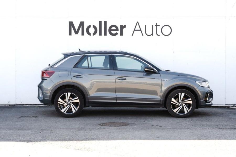 Pelēks Volkswagen T-Roc 2023 Rīga, ar dzinēja tilpumu 2.00 L un nobraukumu 120 tūkst. km par 25500 €, foto 6 vietnē AUTOMOTO.COM.LV