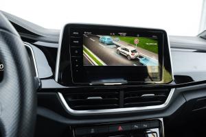 Pelēks Volkswagen T-Roc 2023 Rīga, ar dzinēja tilpumu 2.00 L un nobraukumu 120 tūkst. km par 25500 €, foto 21 vietnē AUTOMOTO.COM.LV