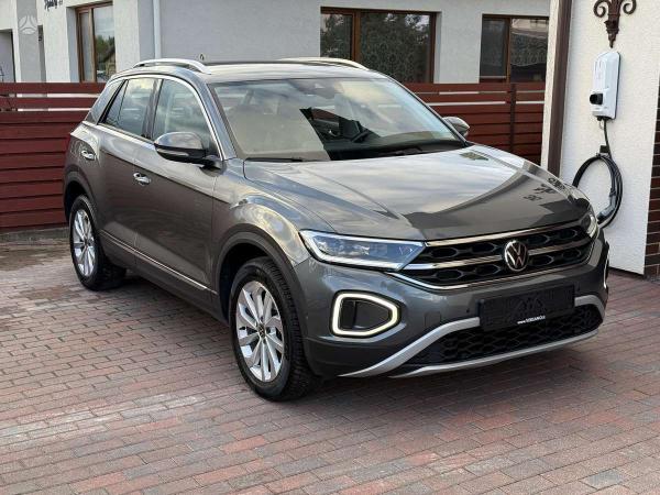 Pelēks Volkswagen T-Roc 2023 Šauļi, ar dzinēja tilpumu 1.97 L un nobraukumu 181 tūkst. km par 17990 €, foto 4 vietnē AUTOMOTO.COM.LV