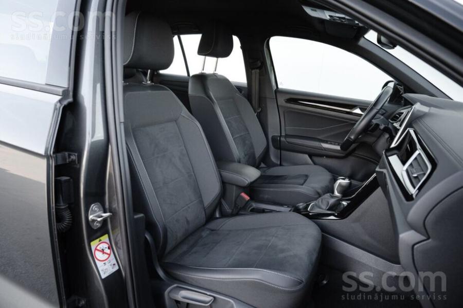 Серый Фольксваген Ти-Рок 2023 в Рига, объемом двигателя 2.00 л и пробегом 120 тыс. км за 25500 €, фото 7 на AUTOMOTO.COM.LV