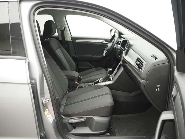 Pelēks Volkswagen T-Roc 2024 Viļņa, ar dzinēja tilpumu 1.50 L un nobraukumu 86 tūkst. km par 23500 €, foto 11 vietnē AUTOMOTO.COM.LV