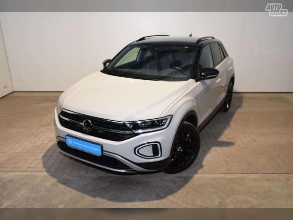 Grey Volkswagen T-Roc 2024 in Kaunas, with an engine capacity of 1.50 L and mileage of 15 thousand km for 32587 €, photo 2 on AUTOMOTO.COM.LV