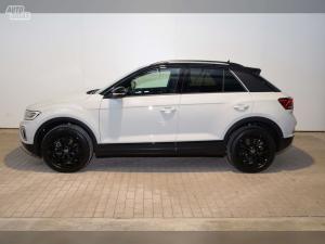Grey Volkswagen T-Roc 2024 in Kaunas, with an engine capacity of 1.50 L and mileage of 15 thousand km for 32587 €, photo 3 on AUTOMOTO.COM.LV