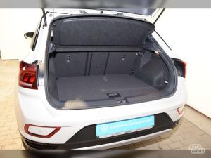 Grey Volkswagen T-Roc 2024 in Kaunas, with an engine capacity of 1.50 L and mileage of 15 thousand km for 32587 €, photo 8 on AUTOMOTO.COM.LV