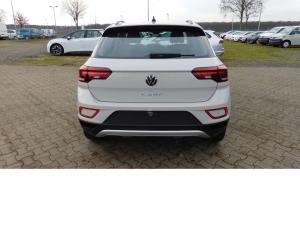 Grey Volkswagen T-Roc 2024 in Kaunas, with an engine capacity of 1.50 L and mileage of 36 thousand km for 26924 €, photo 4 on AUTOMOTO.COM.LV