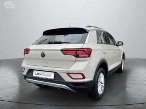 Grey Volkswagen T-Roc 2024 in Kaunas, with an engine capacity of 1.50 L and mileage of 37 thousand km for 28147 €, photo 5 on AUTOMOTO.COM.LV