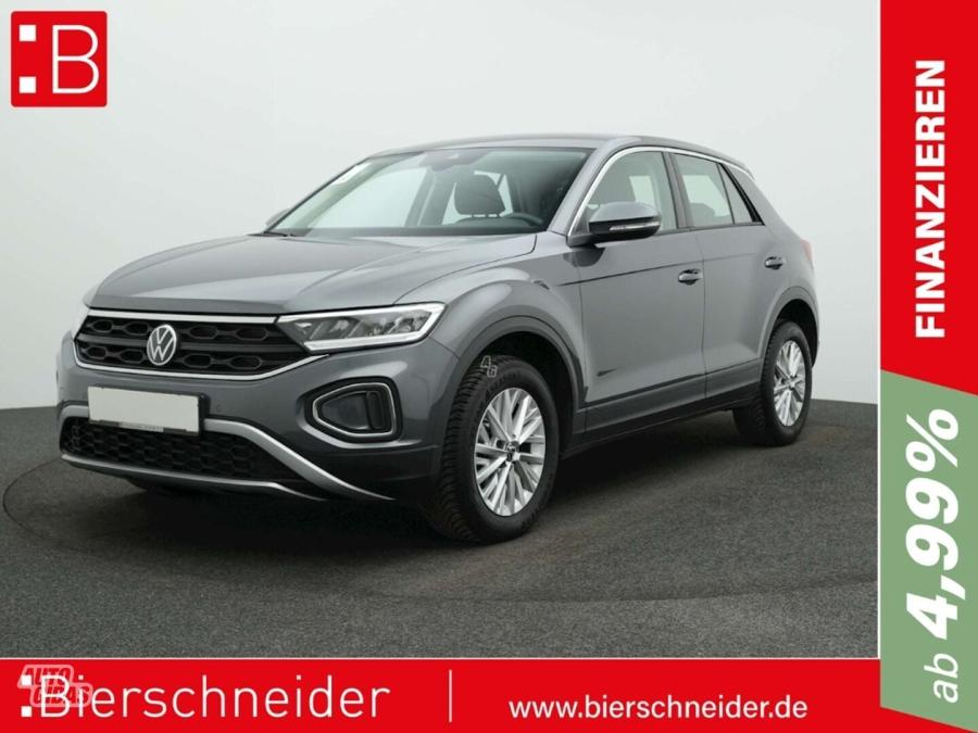 Grey Volkswagen T-Roc 2024 in Kaunas, with an engine capacity of 2.00 L and mileage of 15 thousand km for 27293 €, photo 1 on AUTOMOTO.COM.LV