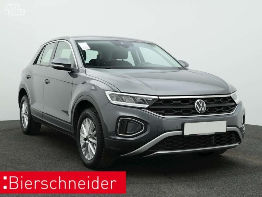 Grey Volkswagen T-Roc 2024 in Kaunas, with an engine capacity of 2.00 L and mileage of 15 thousand km for 27293 €, photo 8 on AUTOMOTO.COM.LV