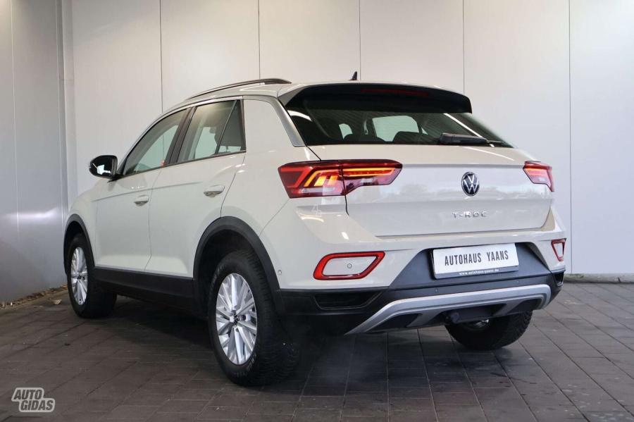 Pelēks Volkswagen T-Roc 2024 Kauņa, ar dzinēja tilpumu 1.50 L un nobraukumu 34 tūkst. km par 26190 €, foto 6 vietnē AUTOMOTO.COM.LV