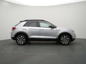 Pelēks Volkswagen T-Roc 2024 Kauņa, ar dzinēja tilpumu 1.50 L un nobraukumu 19 tūkst. km par 32679 €, foto 3 vietnē AUTOMOTO.COM.LV
