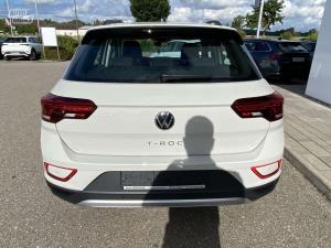 Pelēks Volkswagen T-Roc 2024 Kauņa, ar dzinēja tilpumu 1.50 L un nobraukumu 30 tūkst. km par 28881 €, foto 4 vietnē AUTOMOTO.COM.LV