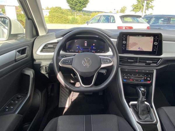 Pelēks Volkswagen T-Roc 2024 Kauņa, ar dzinēja tilpumu 1.50 L un nobraukumu 30 tūkst. km par 28881 €, foto 9 vietnē AUTOMOTO.COM.LV