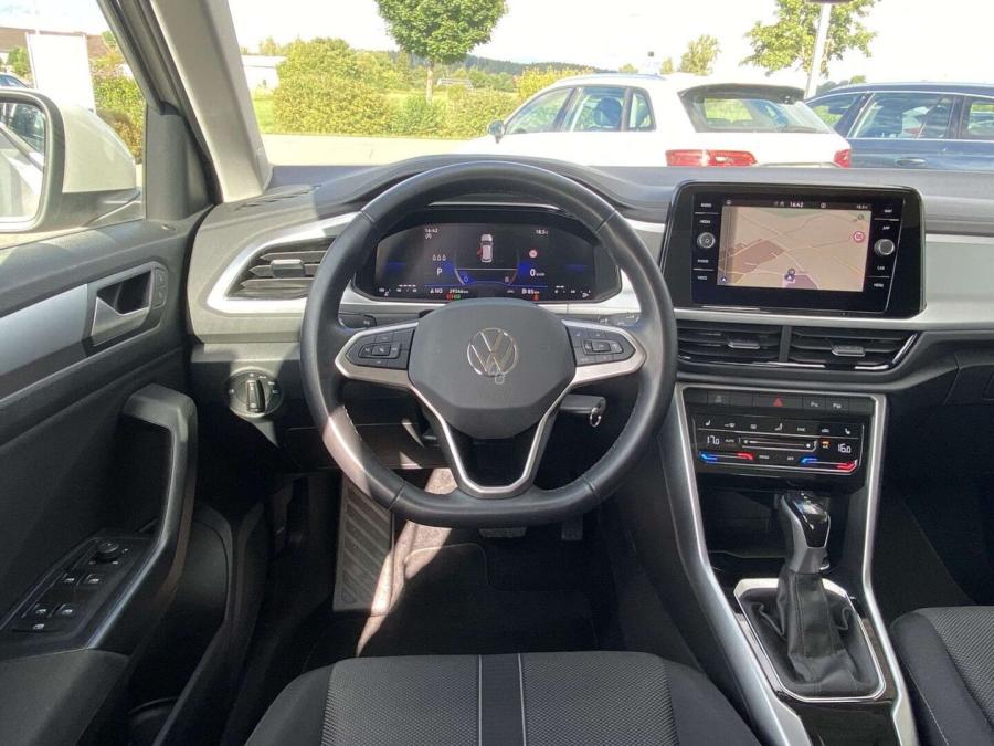 Pelēks Volkswagen T-Roc 2024 Kauņa, ar dzinēja tilpumu 1.50 L un nobraukumu 30 tūkst. km par 28881 €, foto 9 vietnē AUTOMOTO.COM.LV