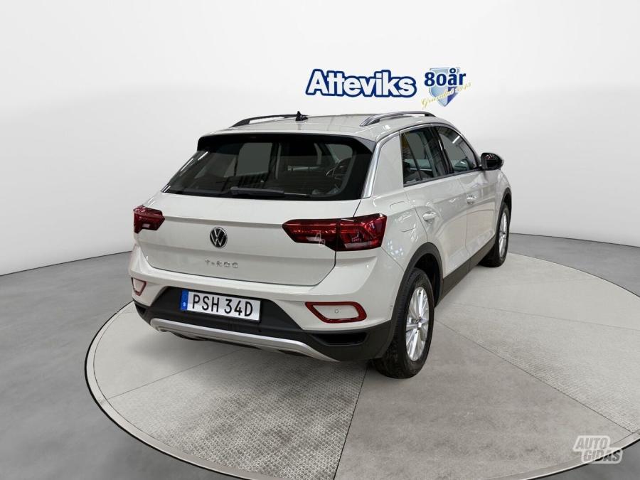 Pelēks Volkswagen T-Roc 2024 Kauņa, ar dzinēja tilpumu 0.00 L un nobraukumu 19 tūkst. km par 32216 €, foto 3 vietnē AUTOMOTO.COM.LV