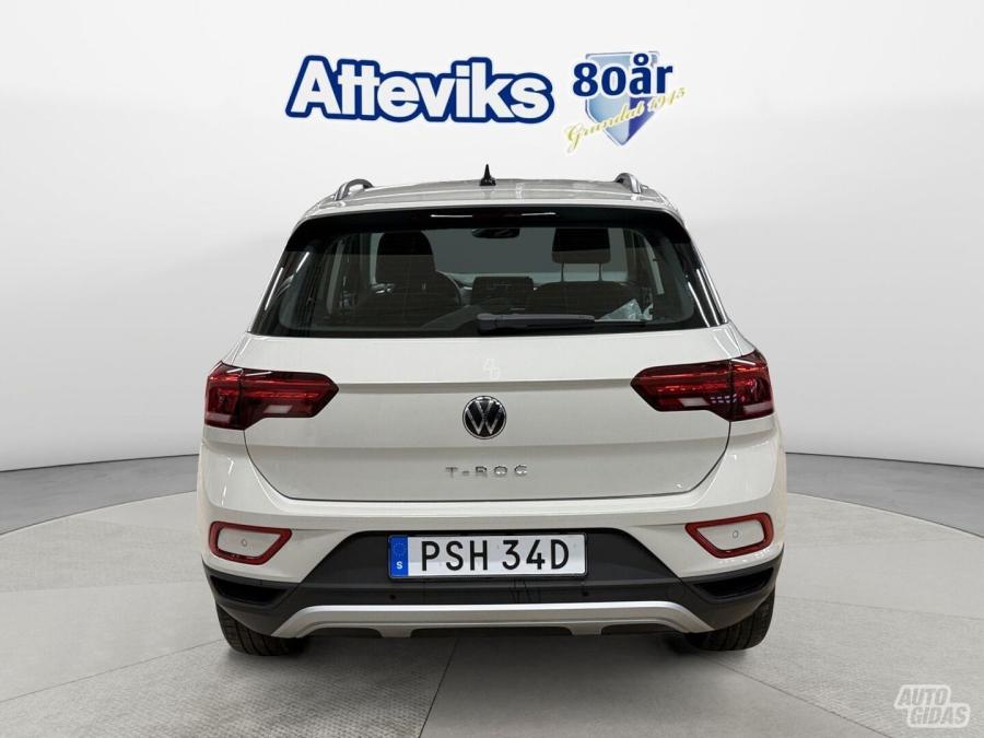 Pelēks Volkswagen T-Roc 2024 Kauņa, ar dzinēja tilpumu 0.00 L un nobraukumu 19 tūkst. km par 32216 €, foto 4 vietnē AUTOMOTO.COM.LV