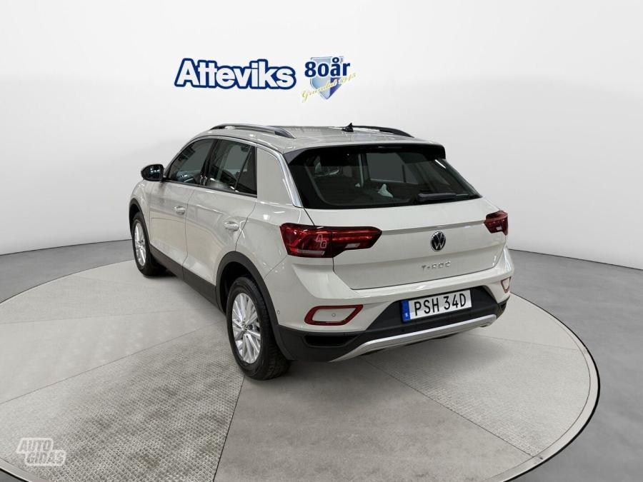 Pelēks Volkswagen T-Roc 2024 Kauņa, ar dzinēja tilpumu 0.00 L un nobraukumu 19 tūkst. km par 32216 €, foto 5 vietnē AUTOMOTO.COM.LV