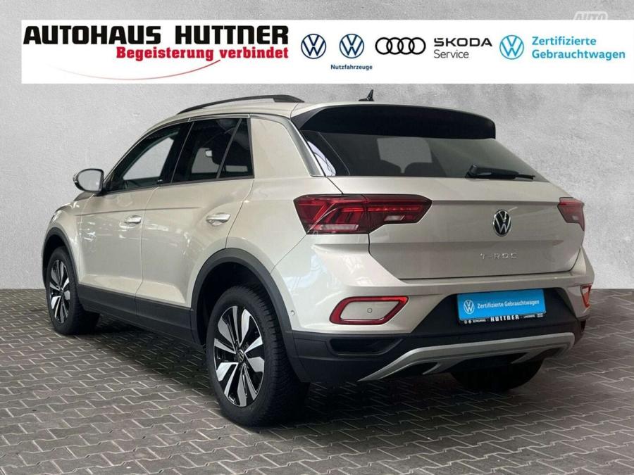 Grey Volkswagen T-Roc 2024 in Kaunas, with an engine capacity of 1.50 L and mileage of 16 thousand km for 33209 €, photo 3 on AUTOMOTO.COM.LV
