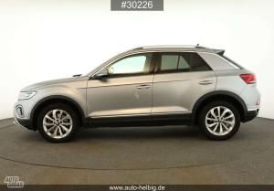 Grey Volkswagen T-Roc 2024 in Kaunas, with an engine capacity of 2.00 L and mileage of 49 thousand km for 29497 €, photo 2 on AUTOMOTO.COM.LV