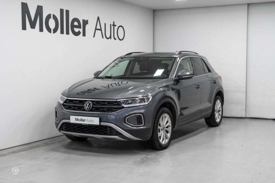 Pelēks Volkswagen T-Roc 2024 Viļņa, ar dzinēja tilpumu 1.50 L un nobraukumu 40 tūkst. km par 23900 €, foto 1 vietnē AUTOMOTO.COM.LV