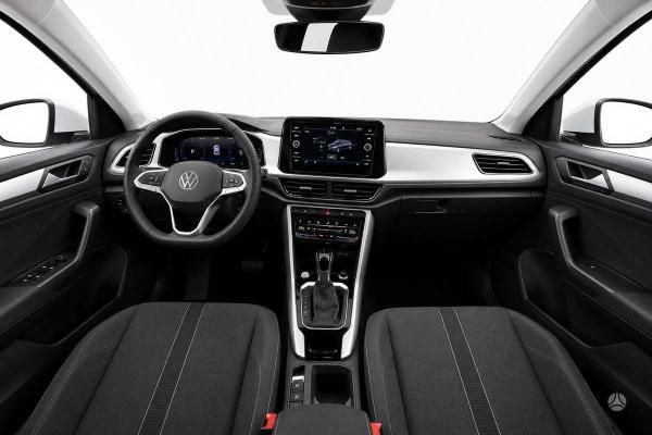 Pelēks Volkswagen T-Roc 2024 Kauņa, ar dzinēja tilpumu 1.50 L un nobraukumu 43 tūkst. km par 24900 €, foto 8 vietnē AUTOMOTO.COM.LV