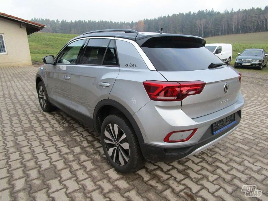 Grey Volkswagen T-Roc 2025 in Kaunas, with an engine capacity of 2.00 L and mileage of 14 thousand km for 32171 €, photo 3 on AUTOMOTO.COM.LV