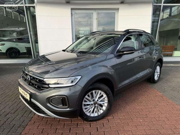 Pelēks Volkswagen T-Roc 2025 Kauņa, ar dzinēja tilpumu 1.00 L un nobraukumu 13 tūkst. km par 28456 €, foto 2 vietnē AUTOMOTO.COM.LV