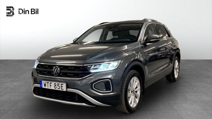 Pelēks Volkswagen T-Roc 2025 Kauņa, ar dzinēja tilpumu 0.00 L un nobraukumu 24 tūkst. km par 31272 €, foto 1 vietnē AUTOMOTO.COM.LV